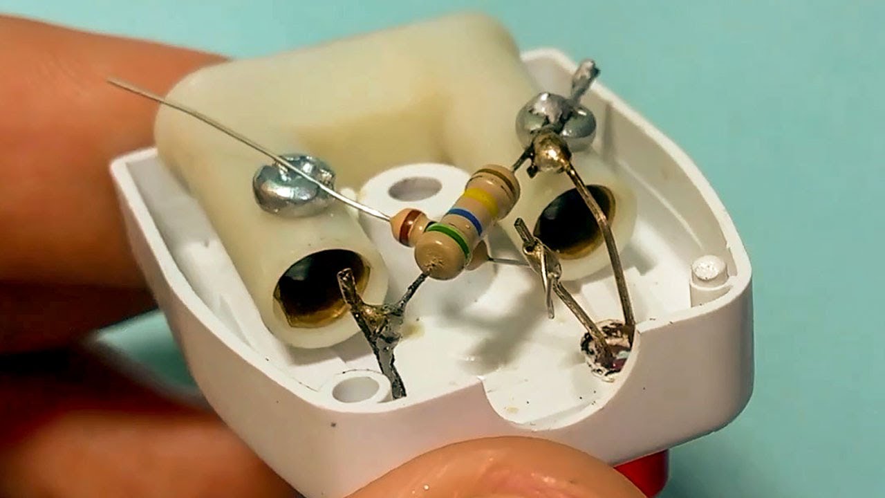 DIY Electronics Project |LED Flasher Circuit - YouTube