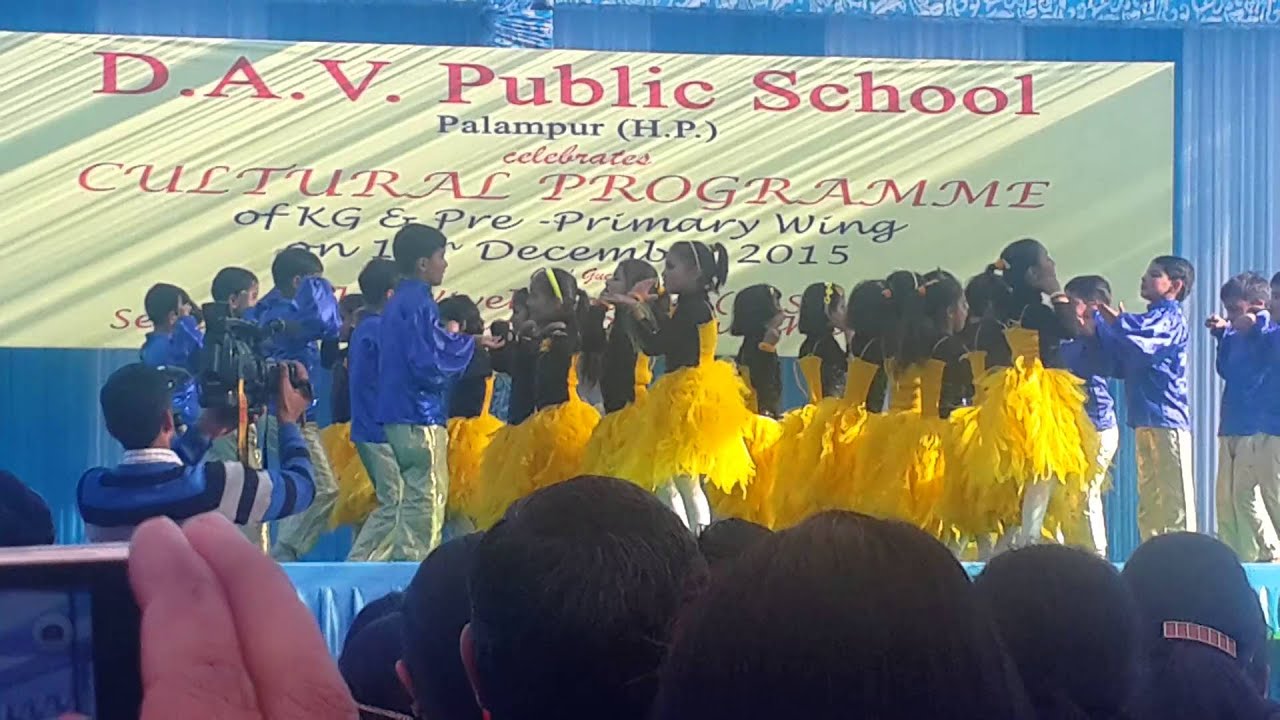 vyomesh class II dance DAV Palampur 18.12.2015 - YouTube