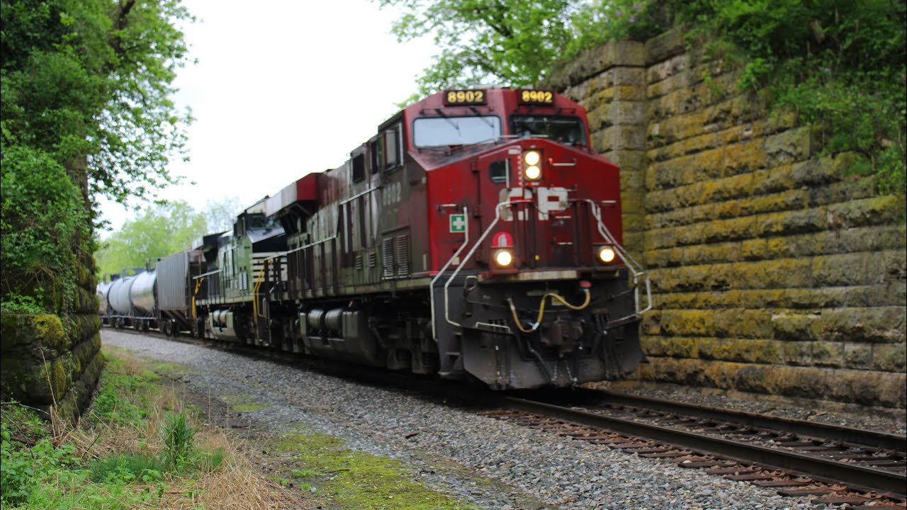 CP 8902 at Forreston, IL - YouTube