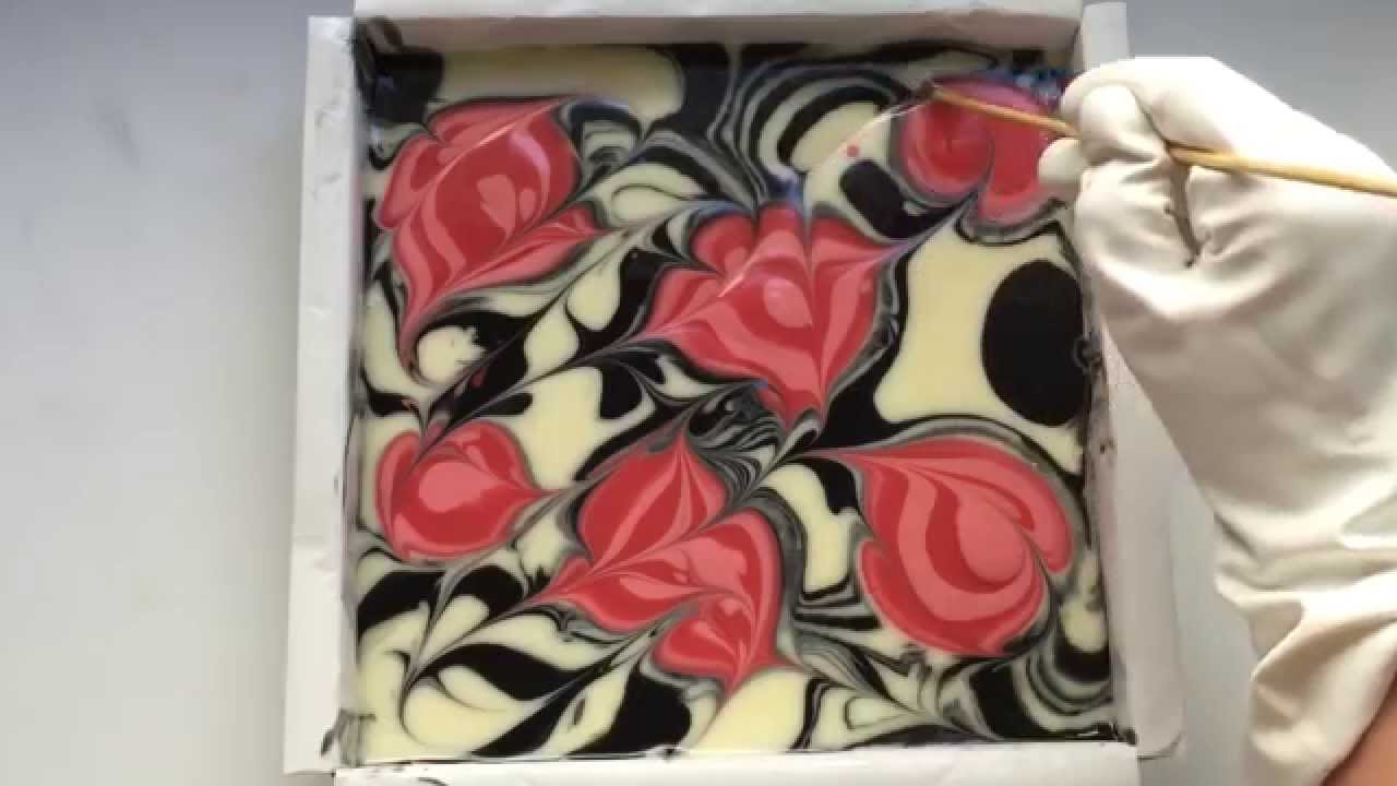Soapmaking: Thorns and Roses soap (pipe divider swirl) - YouTube