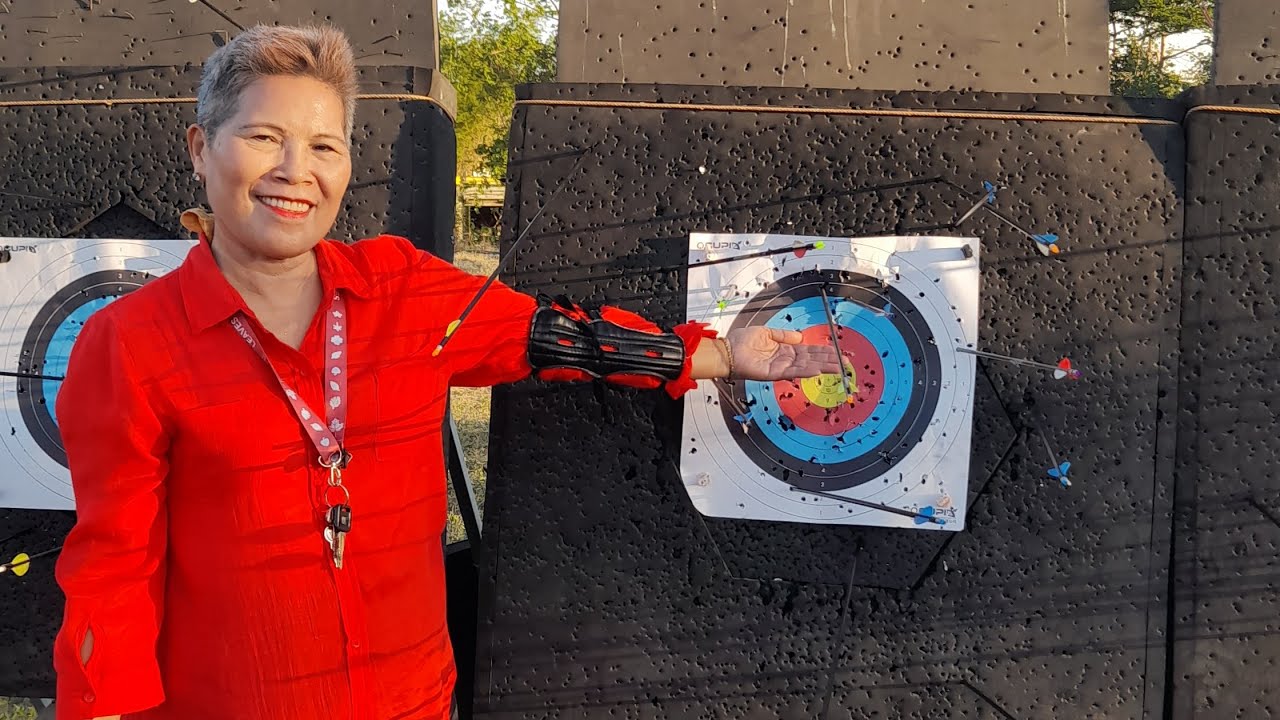 tried out archery for the first time as Mother's Day celebration 🏹🎯 ...