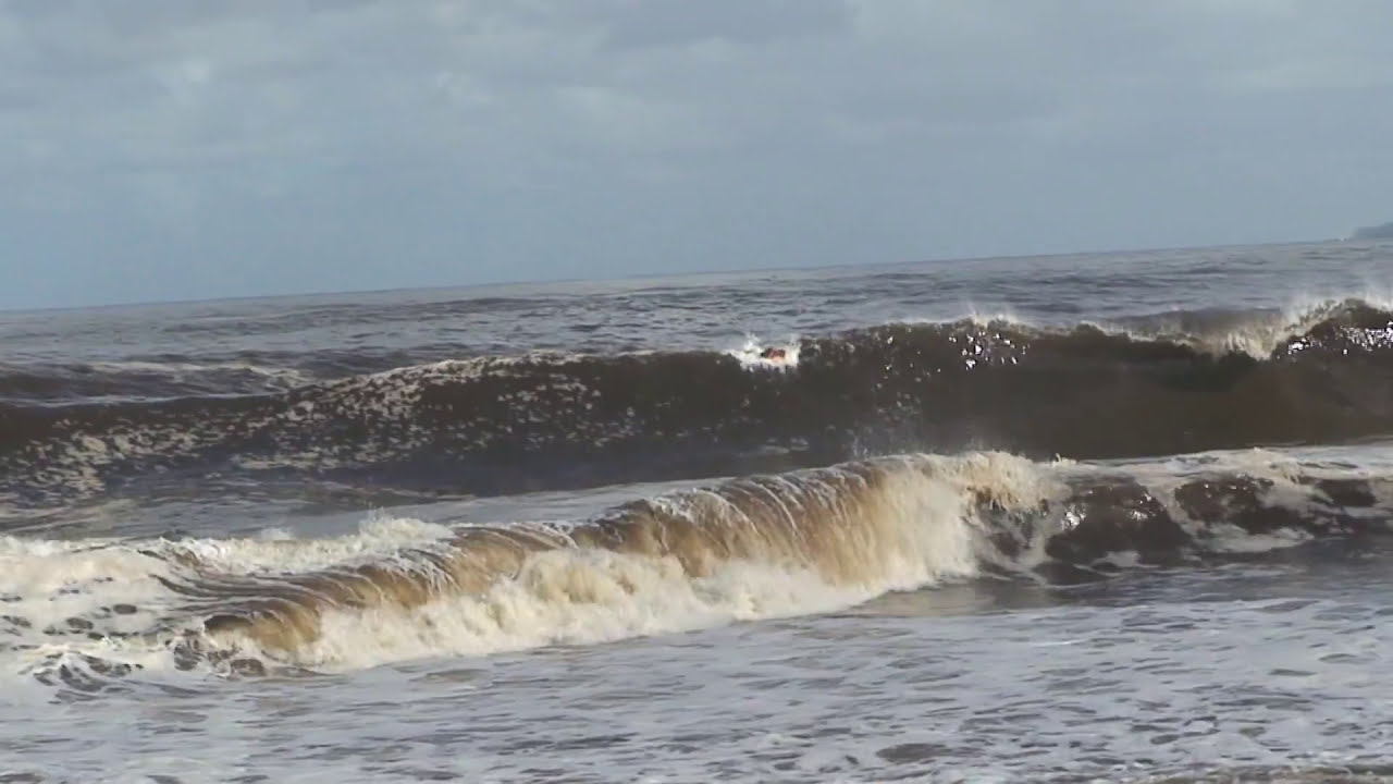 Hilo Bodyboard barrels, Big Island Hawaii - YouTube