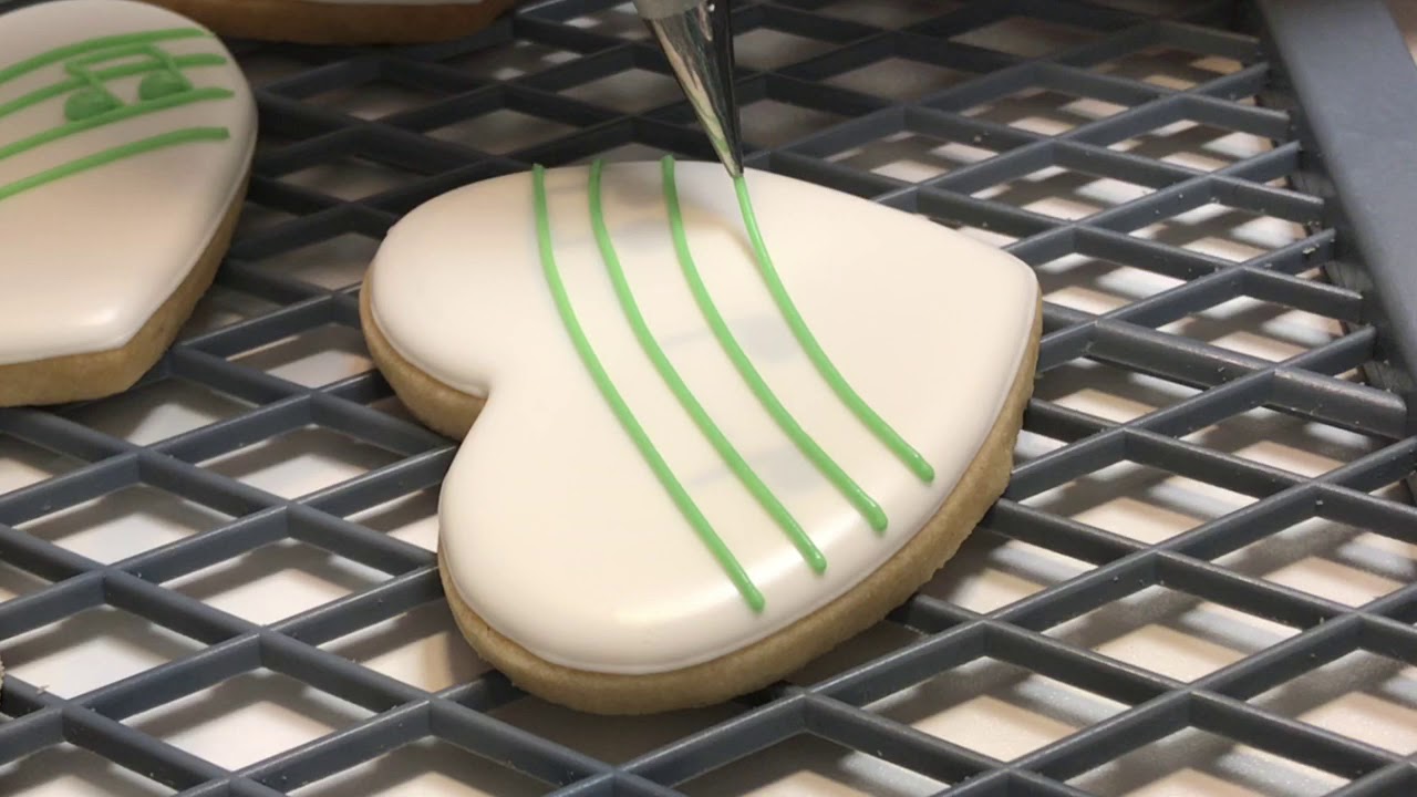 Music Note Hearts - Decorated Sugar Cookies - YouTube