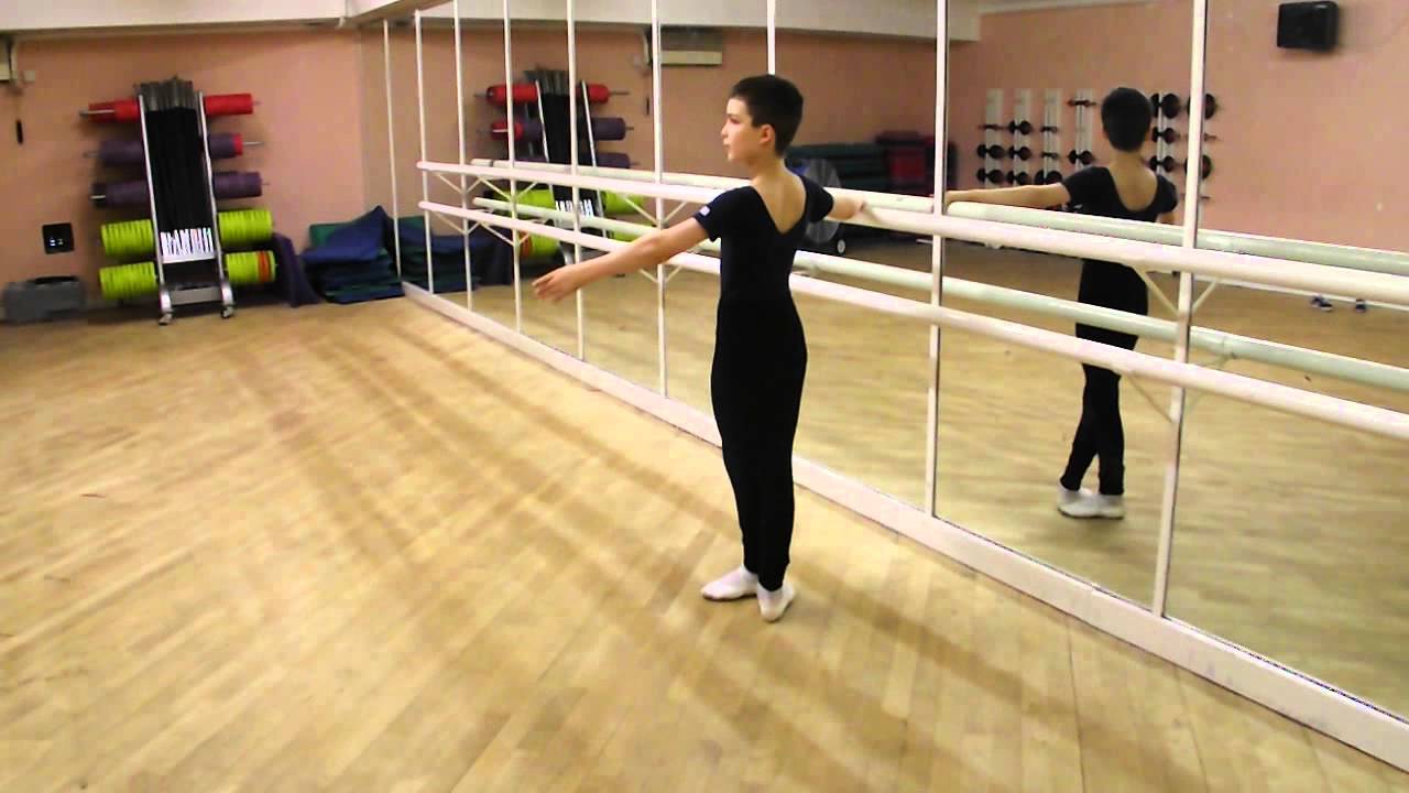 William Smith-R.A.D inter foundation ballet 5 - YouTube