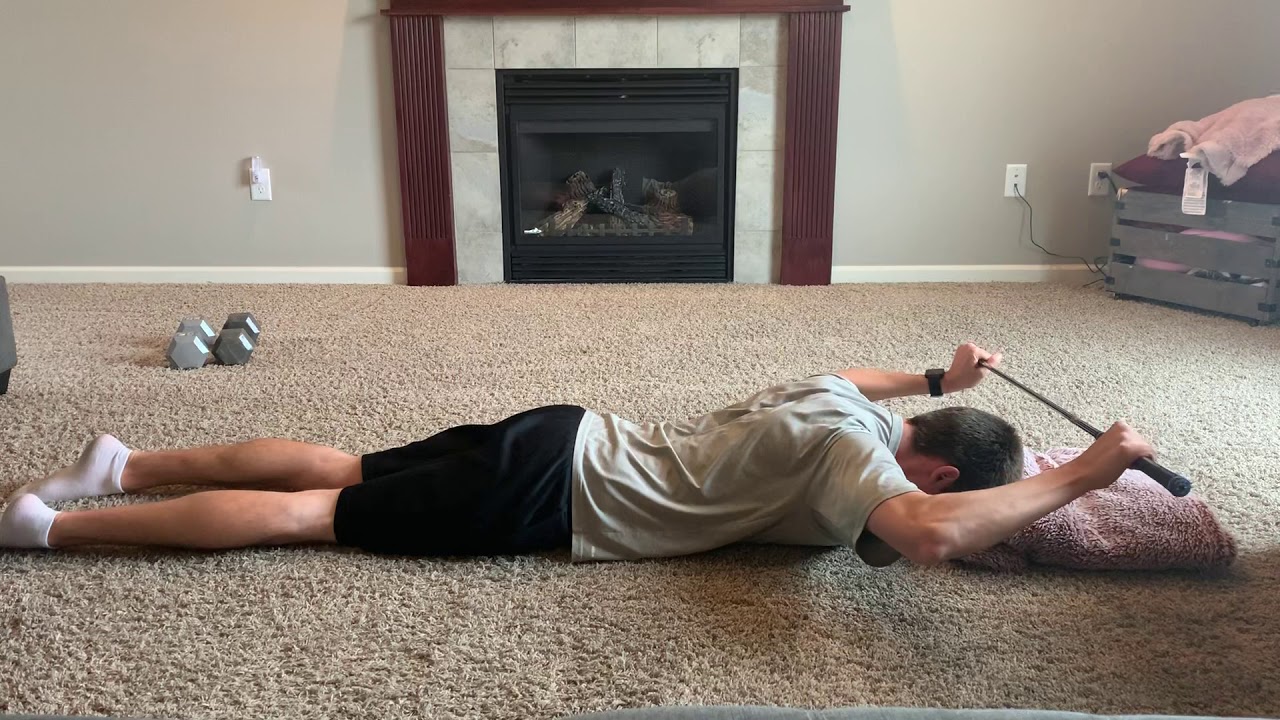 Prone “W” Lift with Rotations - YouTube