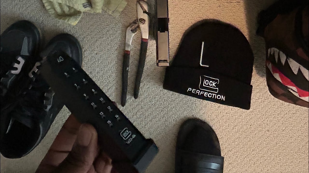 HOW TO REMOVE AND INSTALL +2 BASE PLATES FOR GLOCK MAGAZINES - YouTube