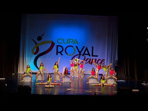 Selecțiuni din Gala Cupei Royal Dance - YouTube