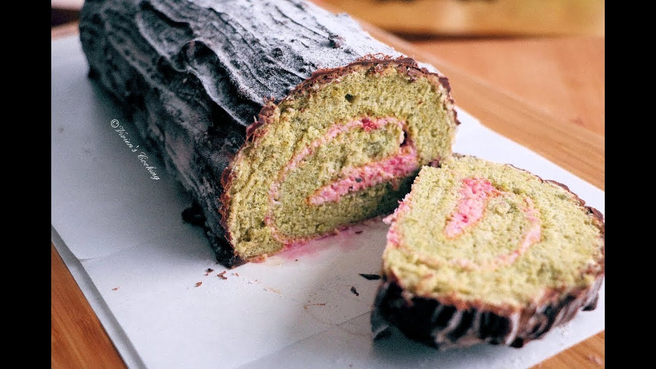Christmas Log Cake with Matcha, Raspberries & Chocolate (Green Tea Cake ...