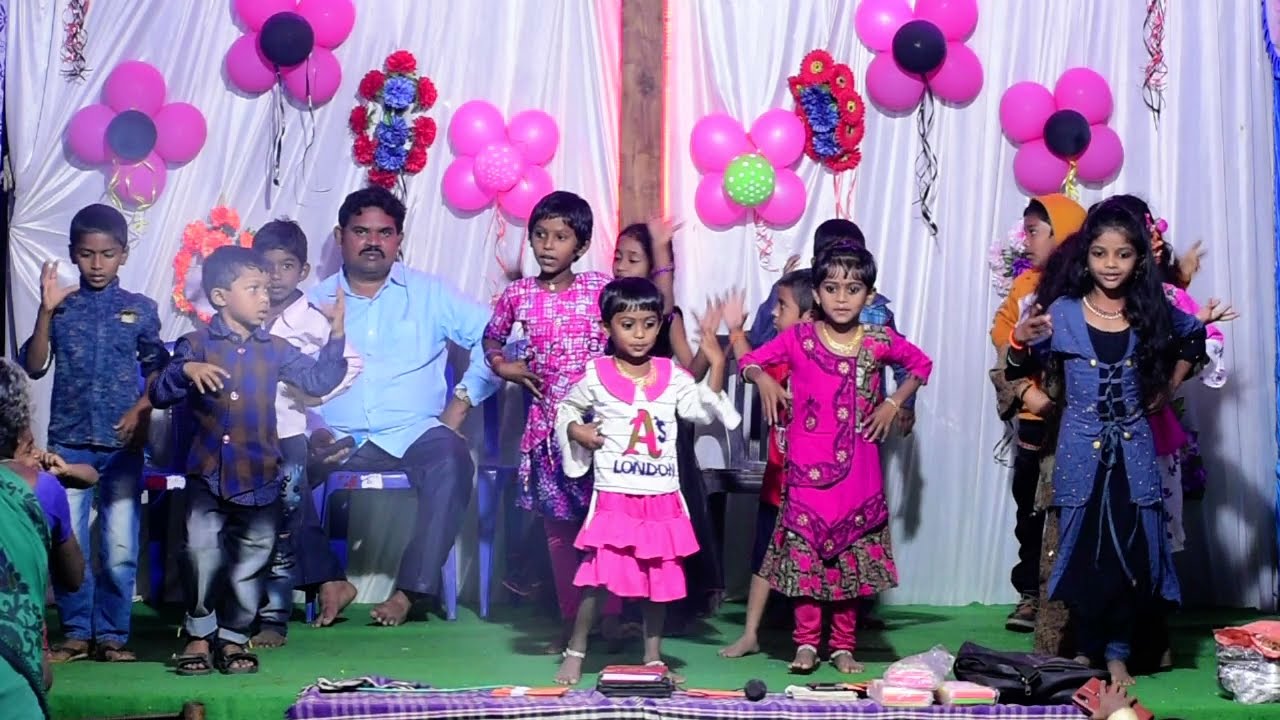 Apple Pandu Jama pandu Dance song in [ karamvarigudem ] - YouTube