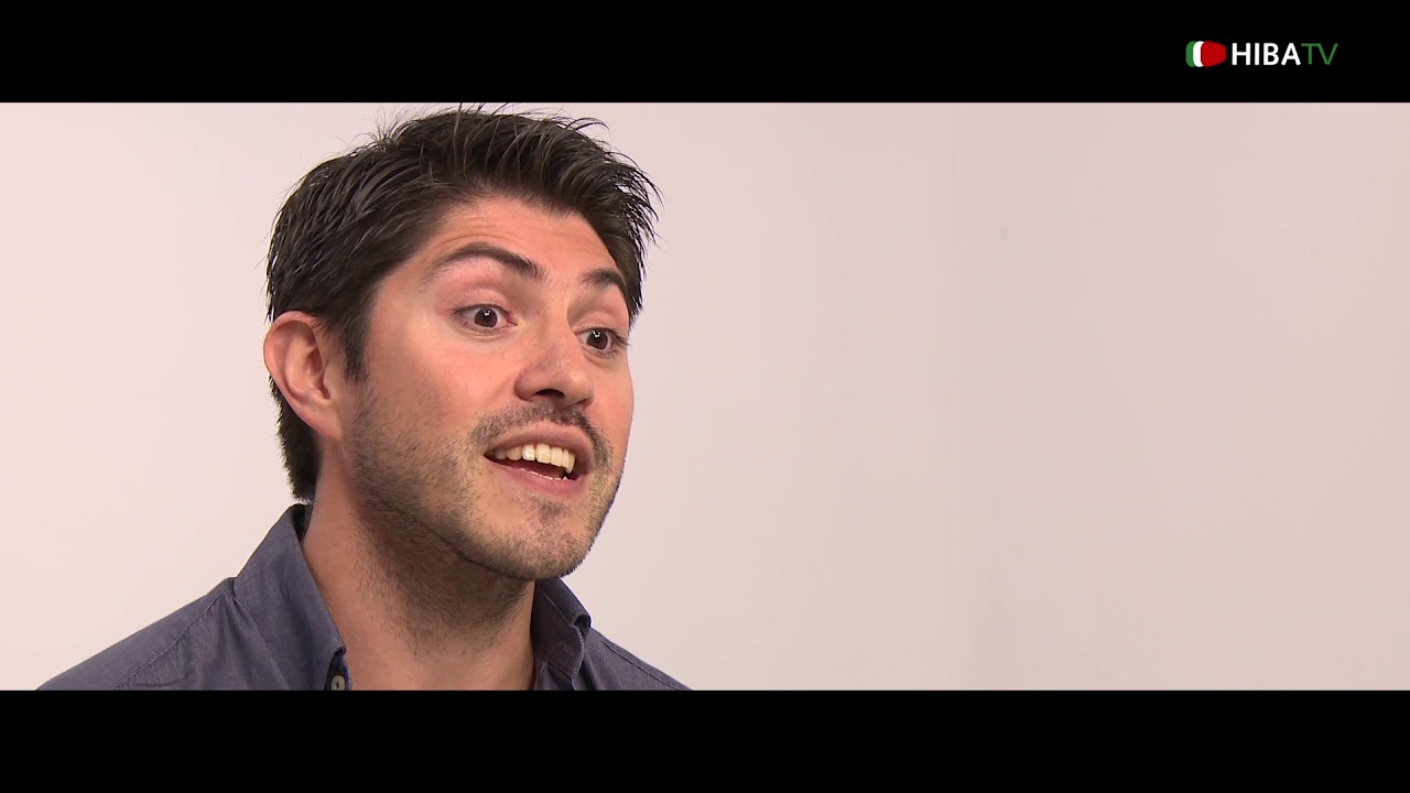 Entrevista a ex Residente: Alejandro Albornoz - YouTube