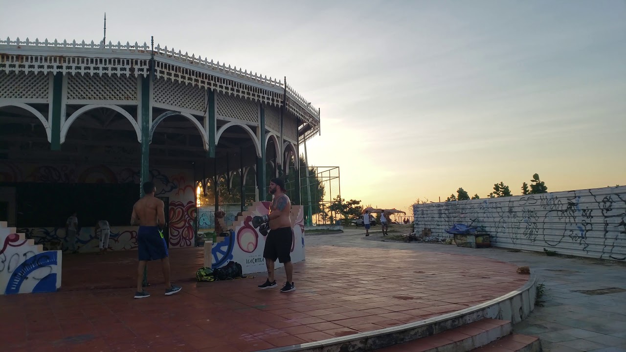 Brazilians boxing in Fortaleza Brazil - YouTube