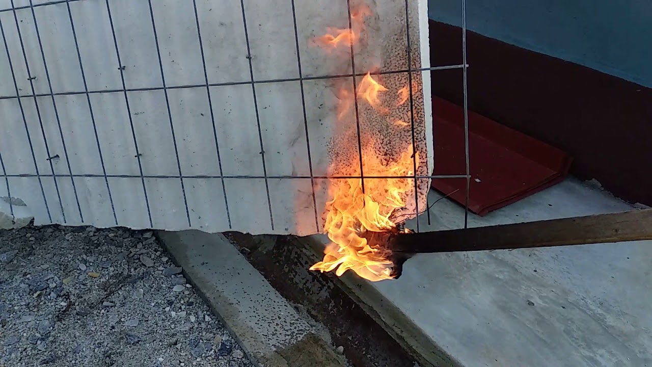 TERBUKTI - Styrene foam yang kami gunakan adalah jenis FIRE RETARDANT ...