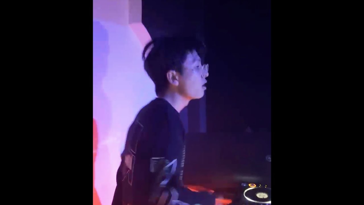 Bass Kartel ^ Fusion Rave / Club Temple, Seoul - YouTube
