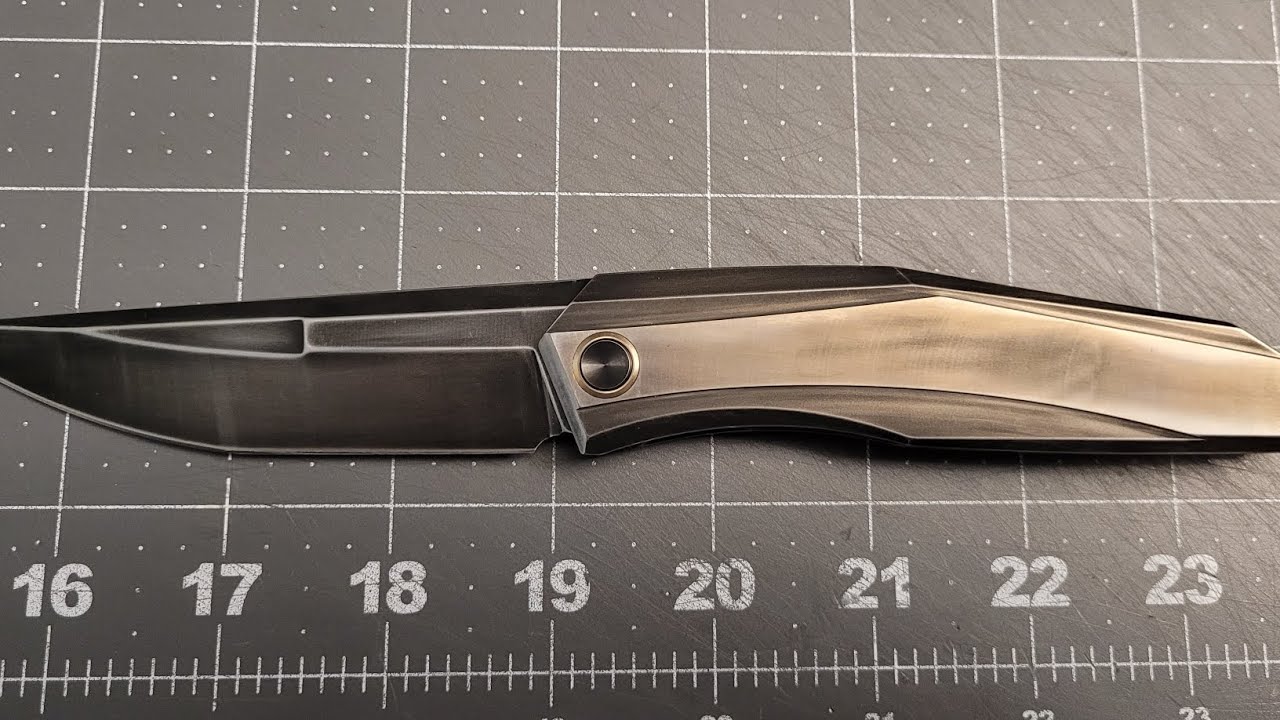 We Knife Company Cybernetic Knife Review - YouTube