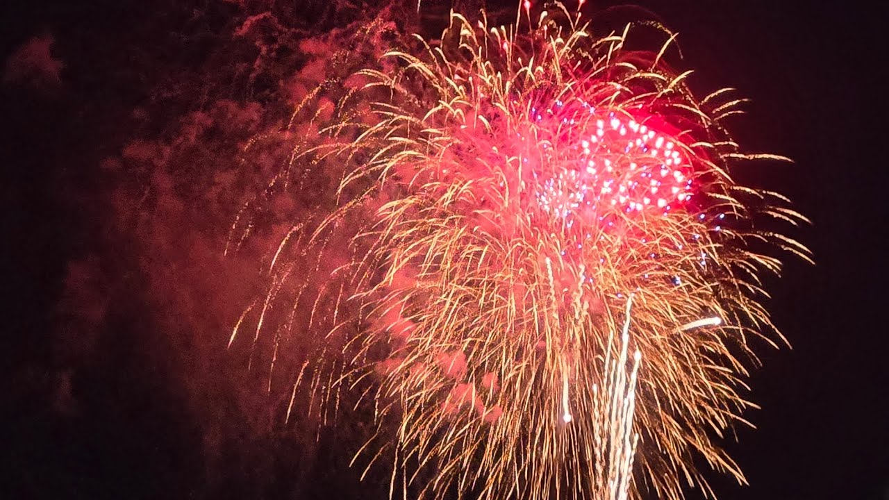 Cherry Grove / Myrtle Beach SC Fireworks July 4th 2024 ️🇺🇸 - YouTube