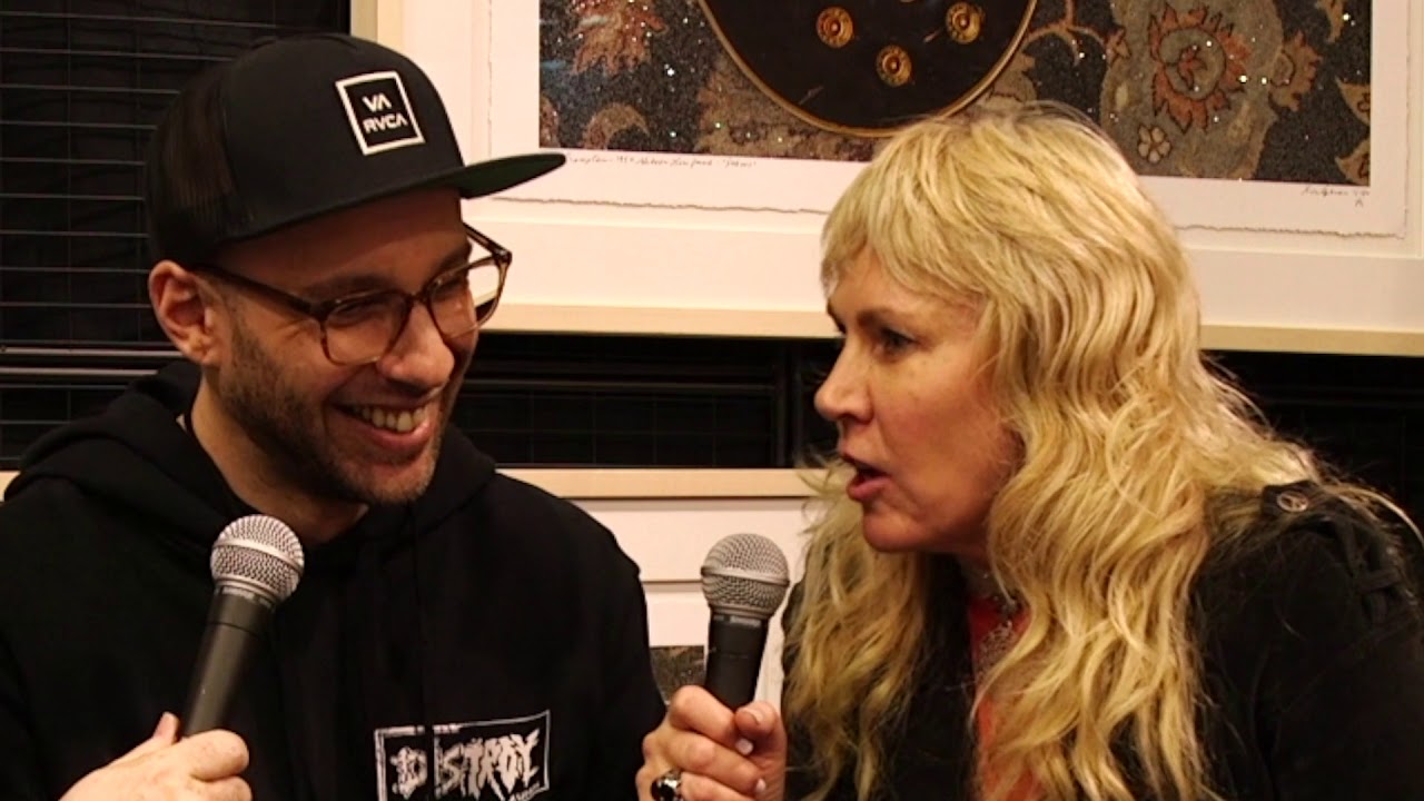 Dan Ellis (Avril Lavigne) - NAMM 2020 - YouTube