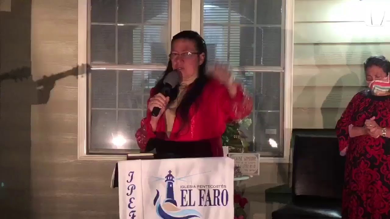 REV. Lydia Ayala Anunciando el Evangelio de Cristo - YouTube