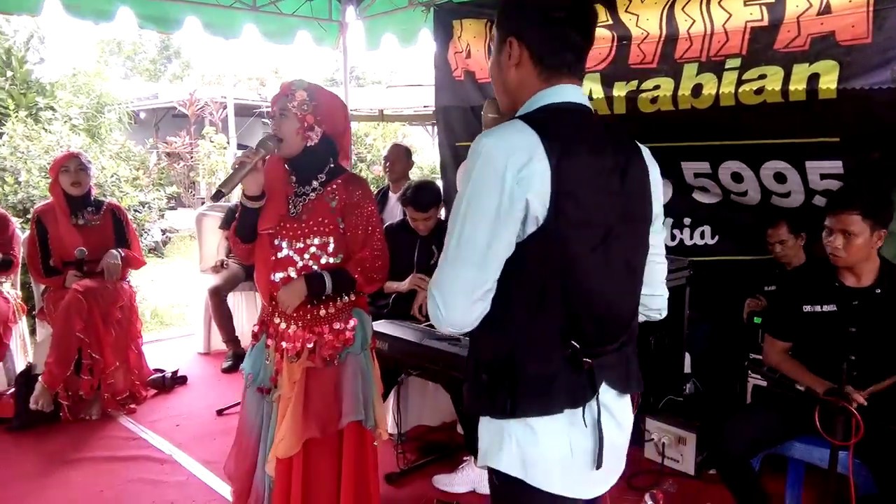 Gambus Banjarmasin As'syifa arabian Duet Bollywood Song - YouTube