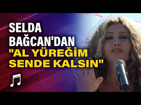 Serenad Bağcan'dan canlı performans \