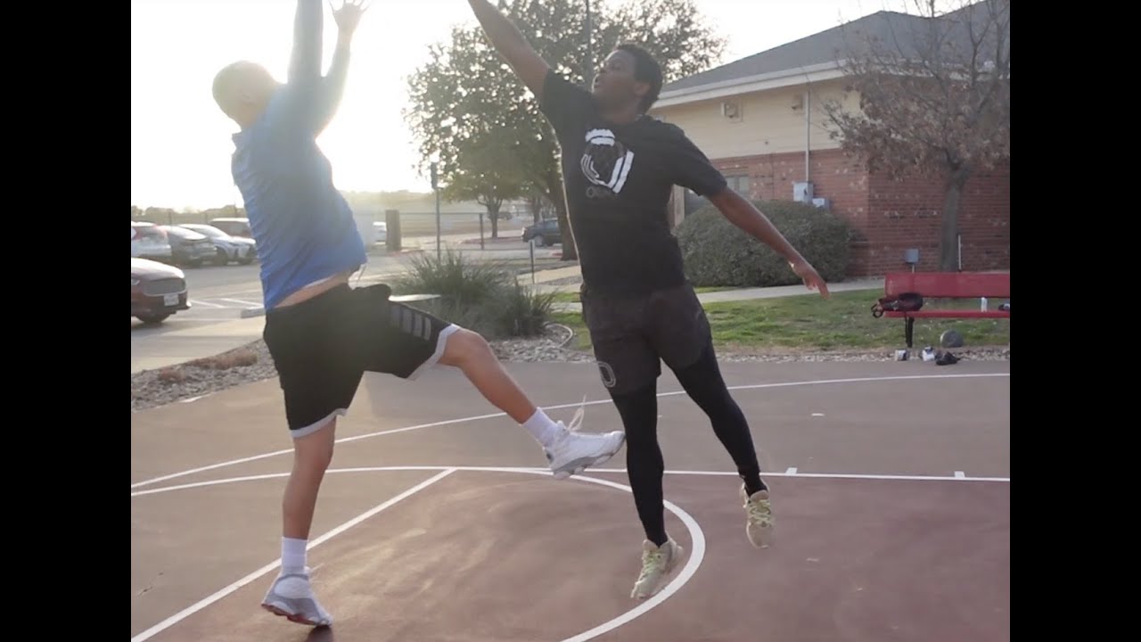 1v1 vs Bully post Scorer He Breaks My Ankles - YouTube