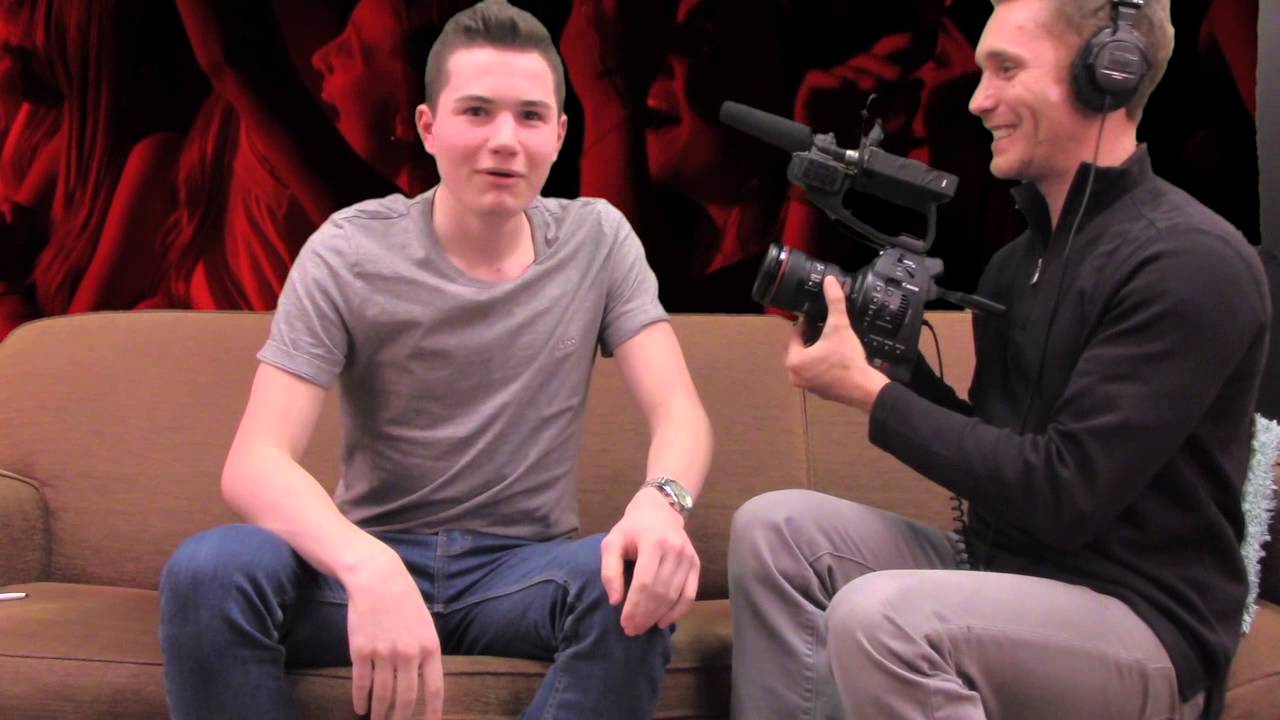 ANDREW ROZARIO interview by JAKE BOYS / VALENTEEN HOOT 2014 - YouTube