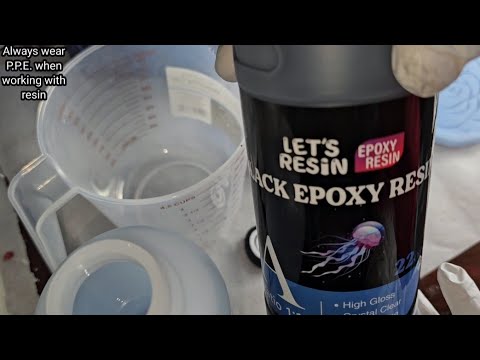 Trying Black Epoxy from LET'S RESIN 😍 - YouTube