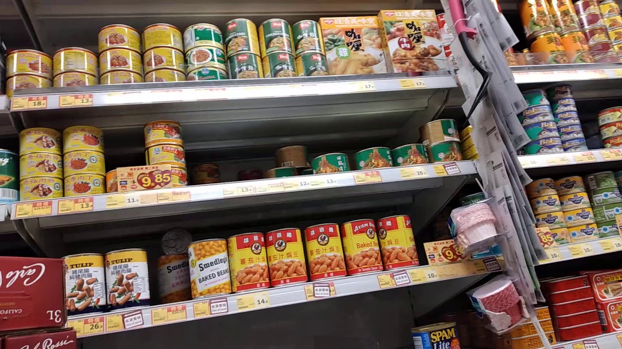 ubos ang supply ng bigas at iba png pagkain sa isang supermarket dito ...