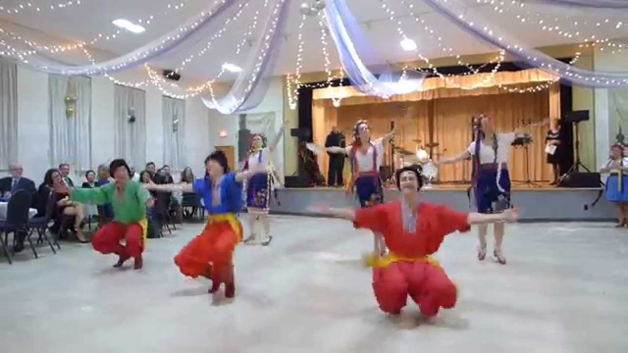 Pryvit - Svitanok Ukrainian Dancers - YouTube