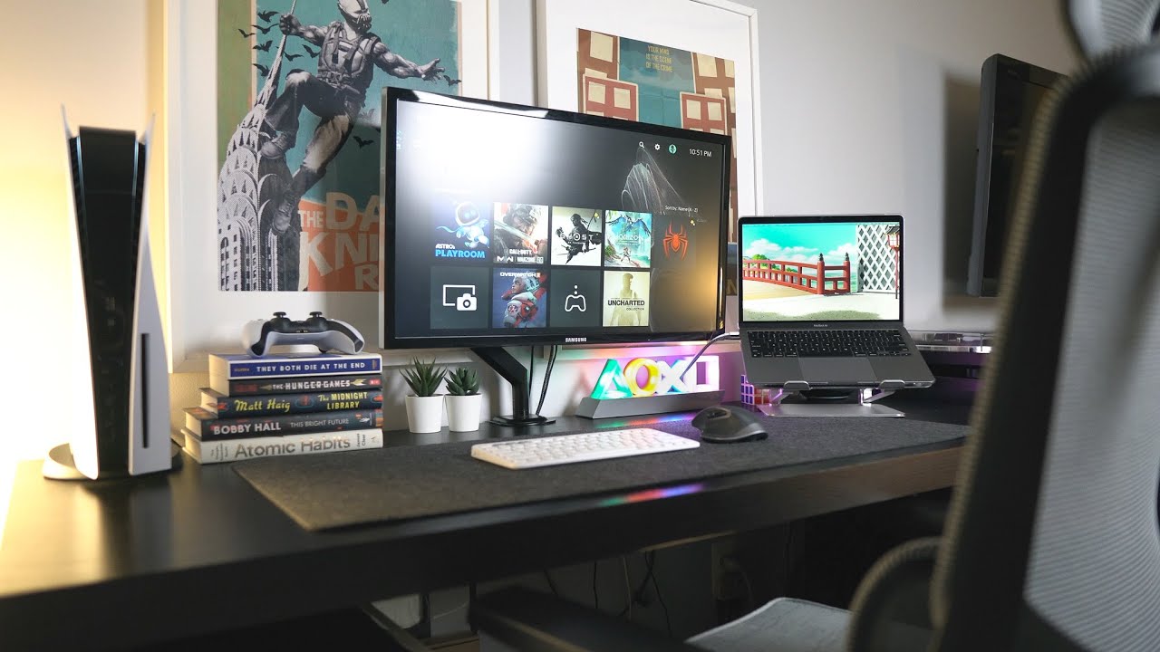 My 2023 Minimalist Desk Setup | PS5 & MacBook Air - YouTube