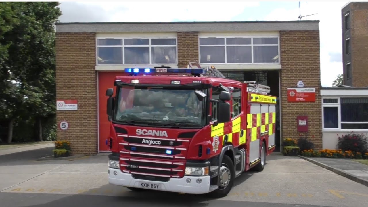 Essex Fire & Rescue Service- Halstead RP Turnout 02-08-2020 - YouTube