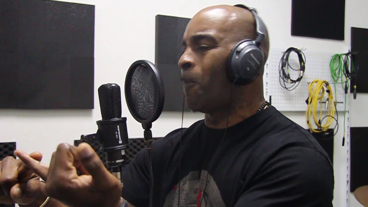 RULY MC-Quien eres tu (Vídeo Oficial) - YouTube