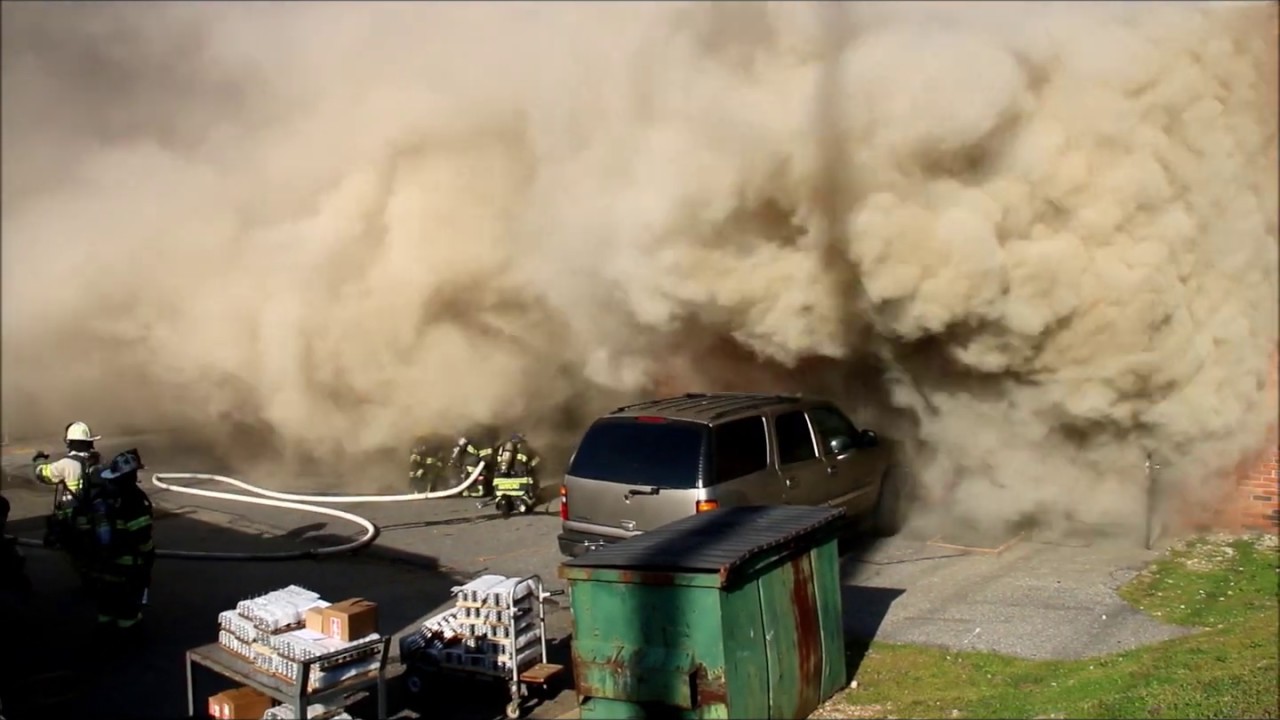 COMMERCIAL STRUCTURE FIRE IN FARMINGDALE NY - YouTube