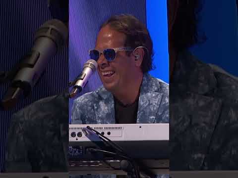 Martha Higareda no quiso hacer desnudos en Y Tu Mamá También | Tu-Night con Omar Chaparro