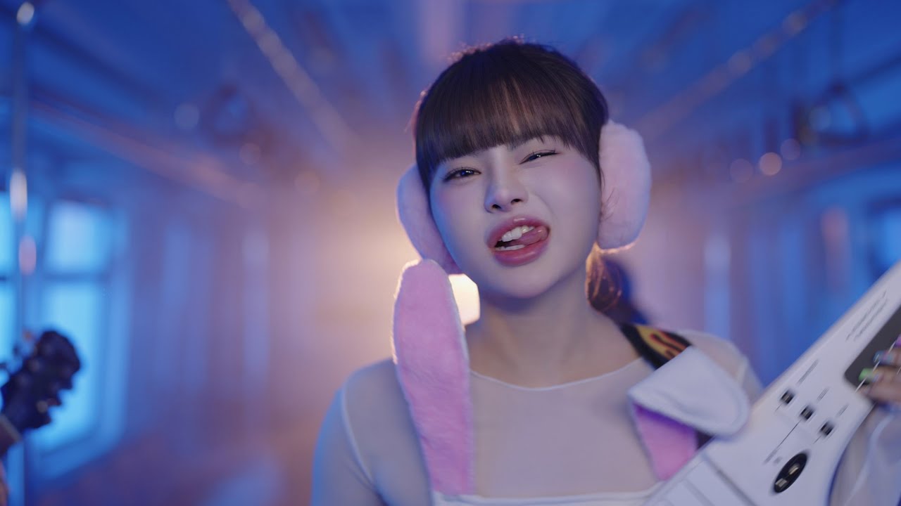 [Main Teaser] BEE BEE TAN(비비탄) - 블루문 특급(Blue Moon Express) - YouTube