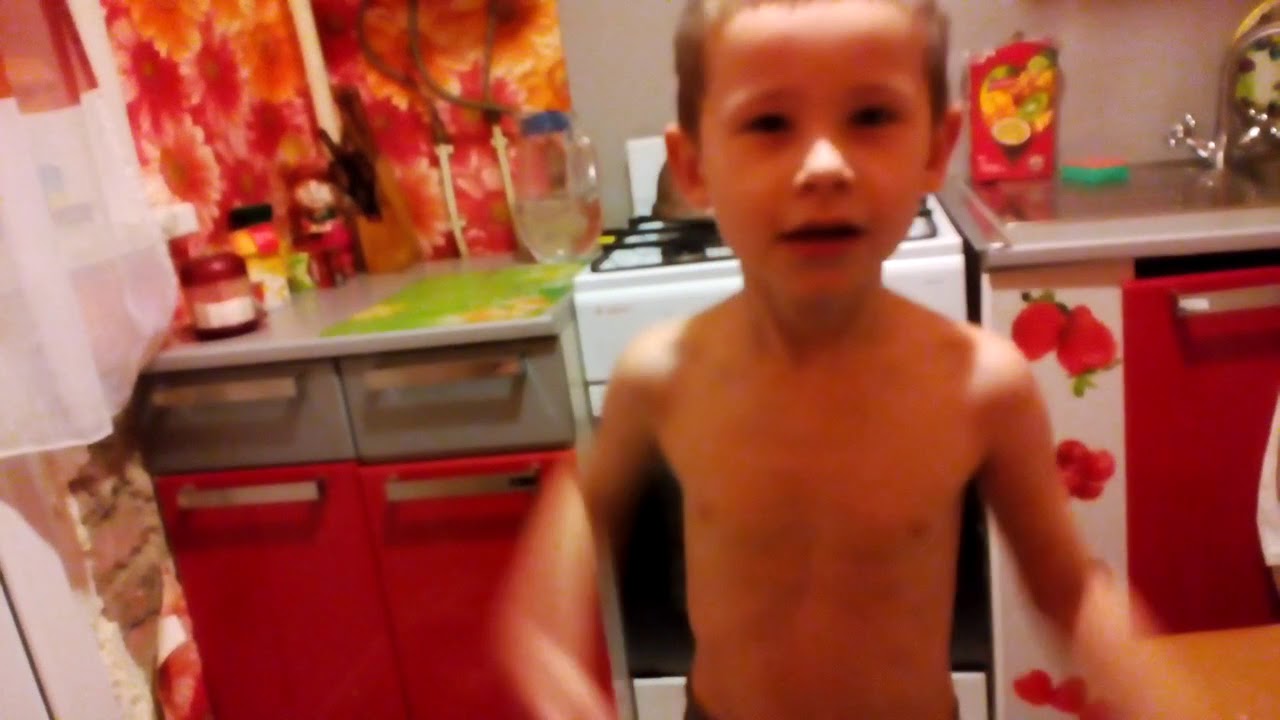 Маленький репер Youtube