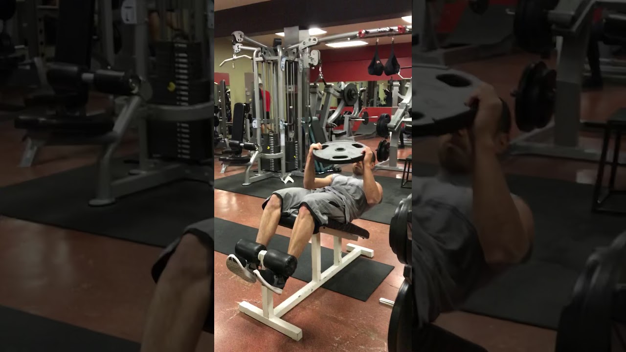 Decline Plate Sit Up - YouTube