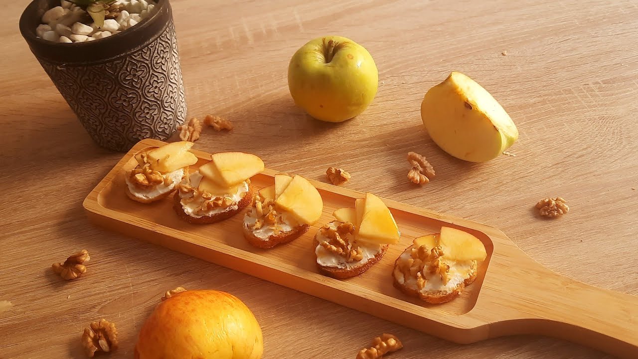 Super Easy & Delicious Cream cheese & Apple Canapes - YouTube