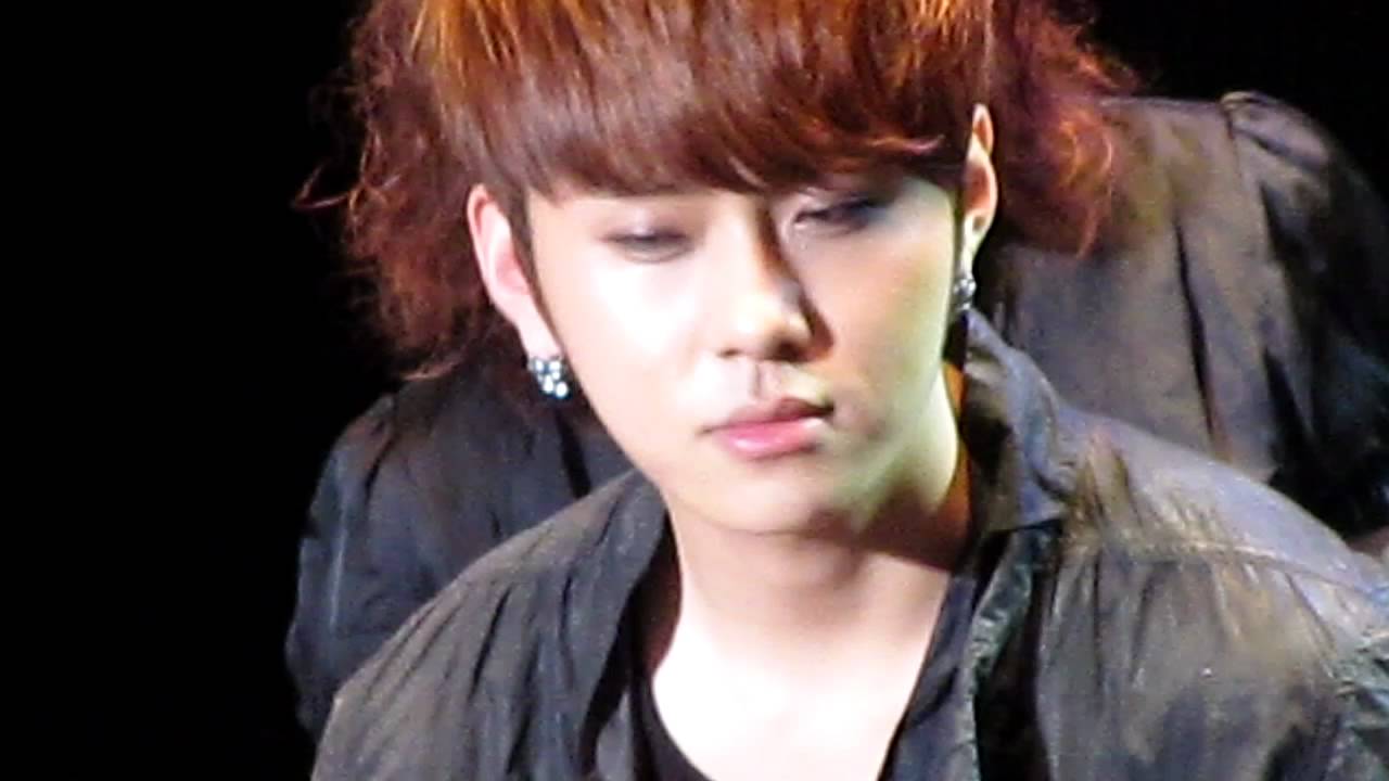 110723 Beast Taiwan FanParty - Rapper Yong Jung Hyung - YouTube