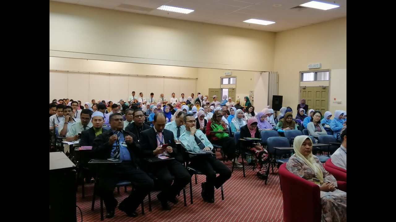 Perhimpunan Bulanan Hospital Slim River Jan 2018 - YouTube