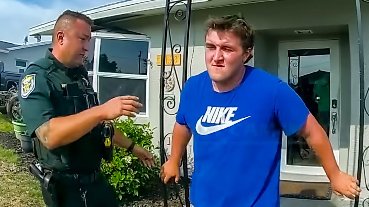 The Moment When Cops Catch The Man Offering Kids Candy To Get Into His ...