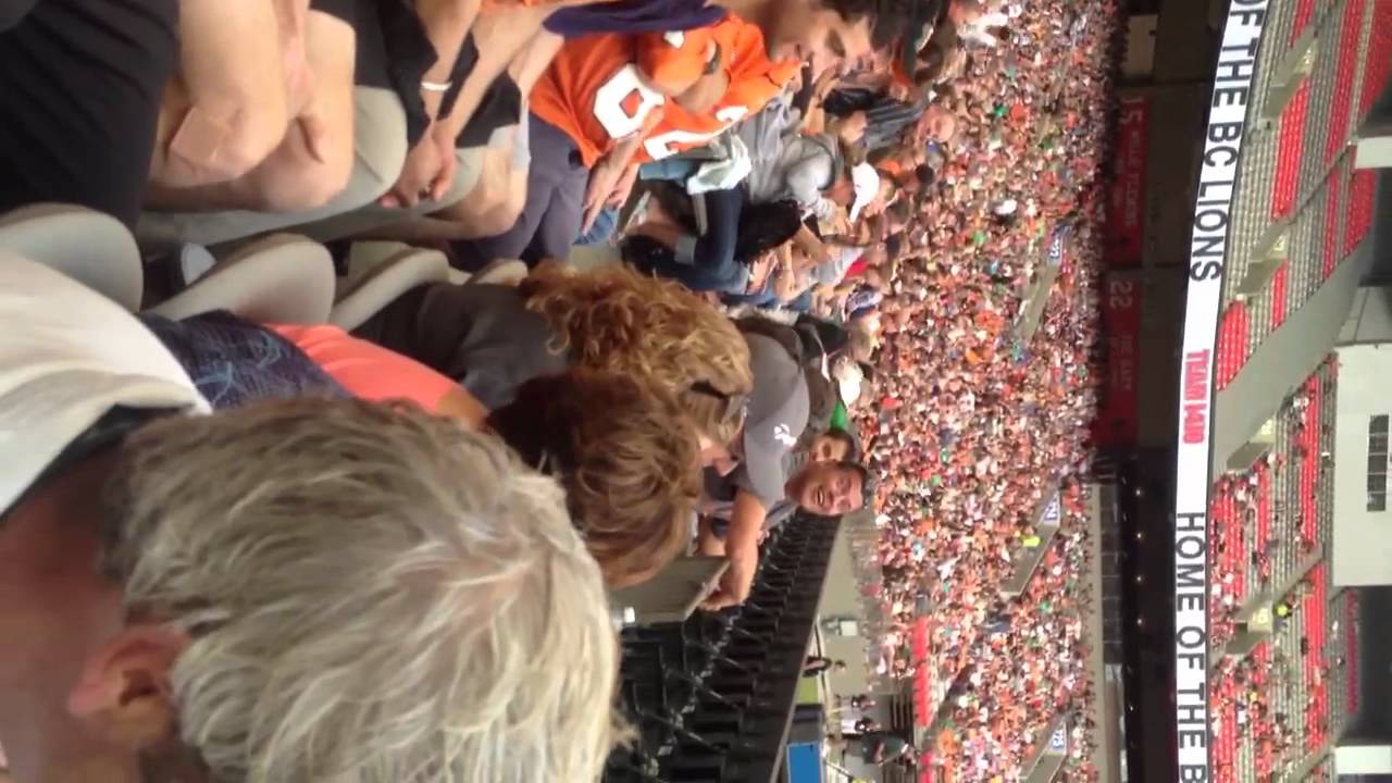The dingleberry at the football game - YouTube
