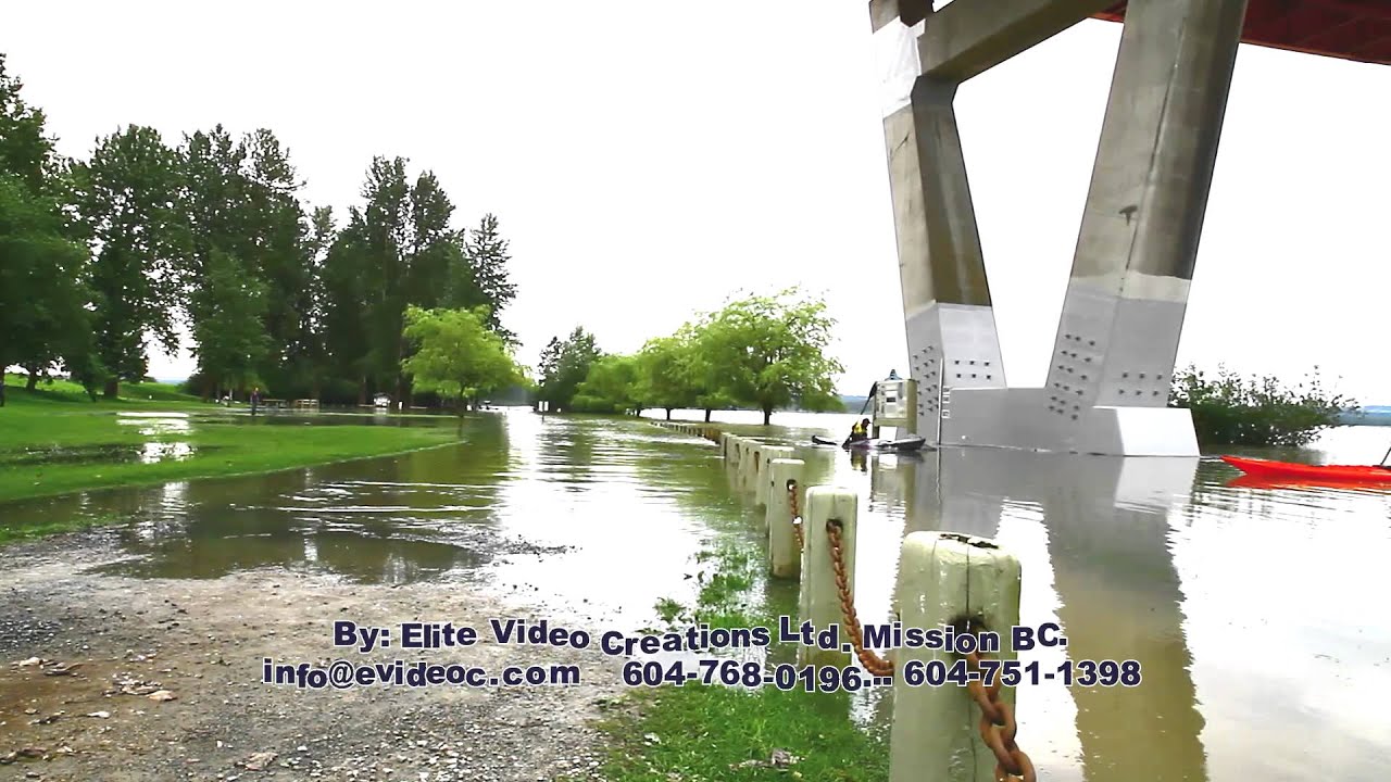 Fraser River Flooding In Mission BC - YouTube