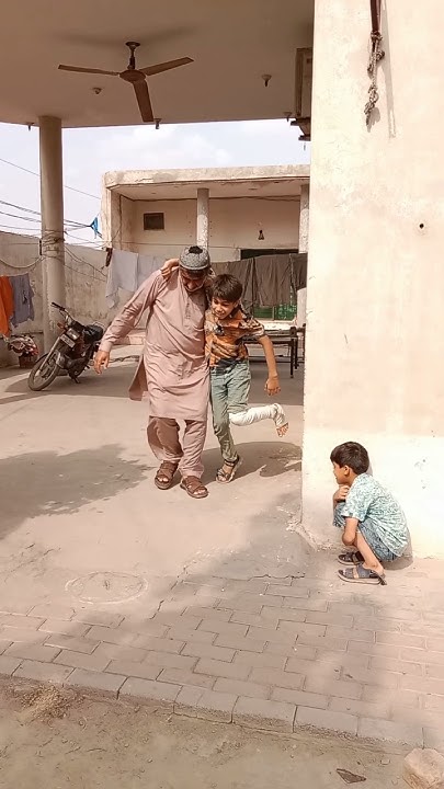 Aaj to langra pakda gya😁😂 #funny #tiktok #comedy #trending 🔥🔥🔥#@Daniyal malik official 2609 ...