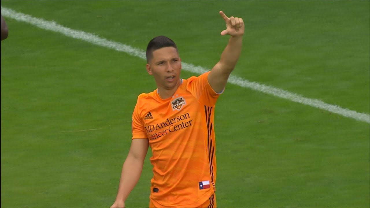 EVERY ANGLE: Tomás Martínez bends in the winning goal - YouTube