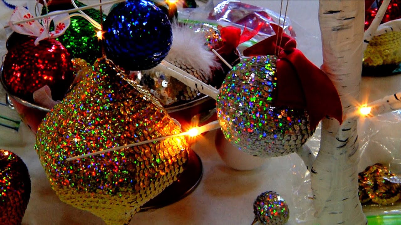 FCE Wilson Christmas Crafts - YouTube