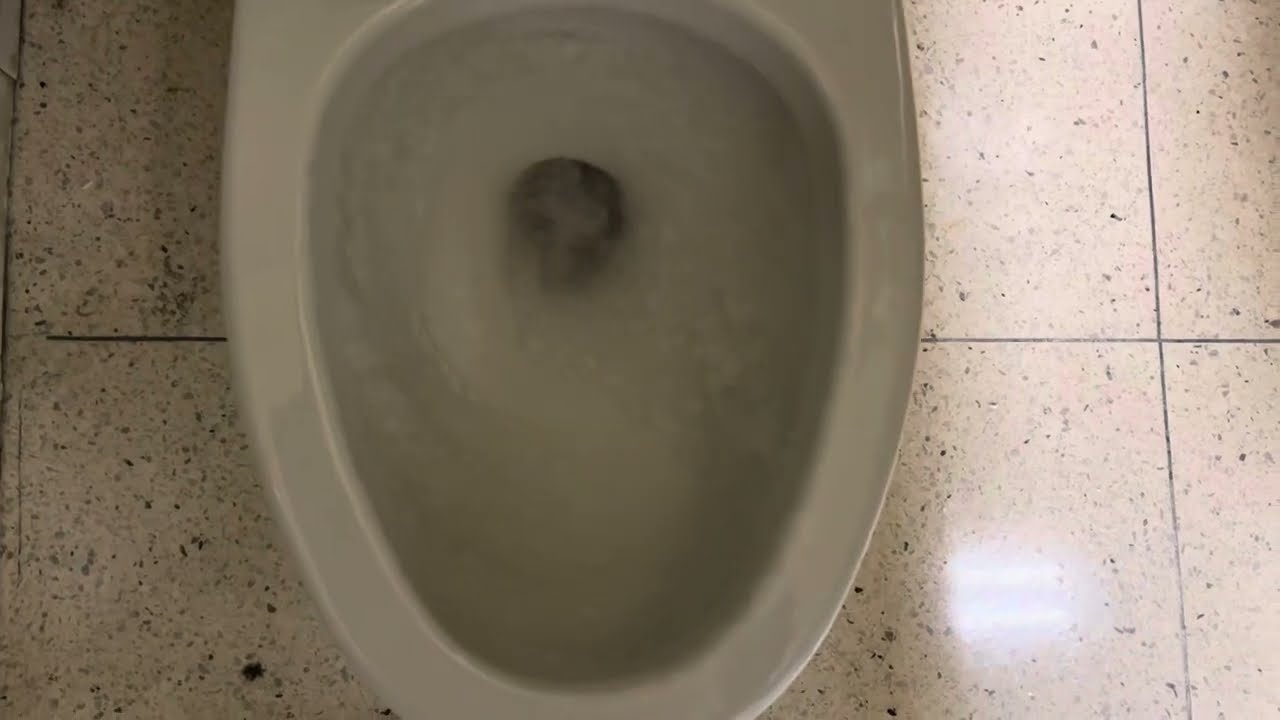 279: 1970s-1980s Kohler and Eljer fixtures (+2000s retrofit afwall ...