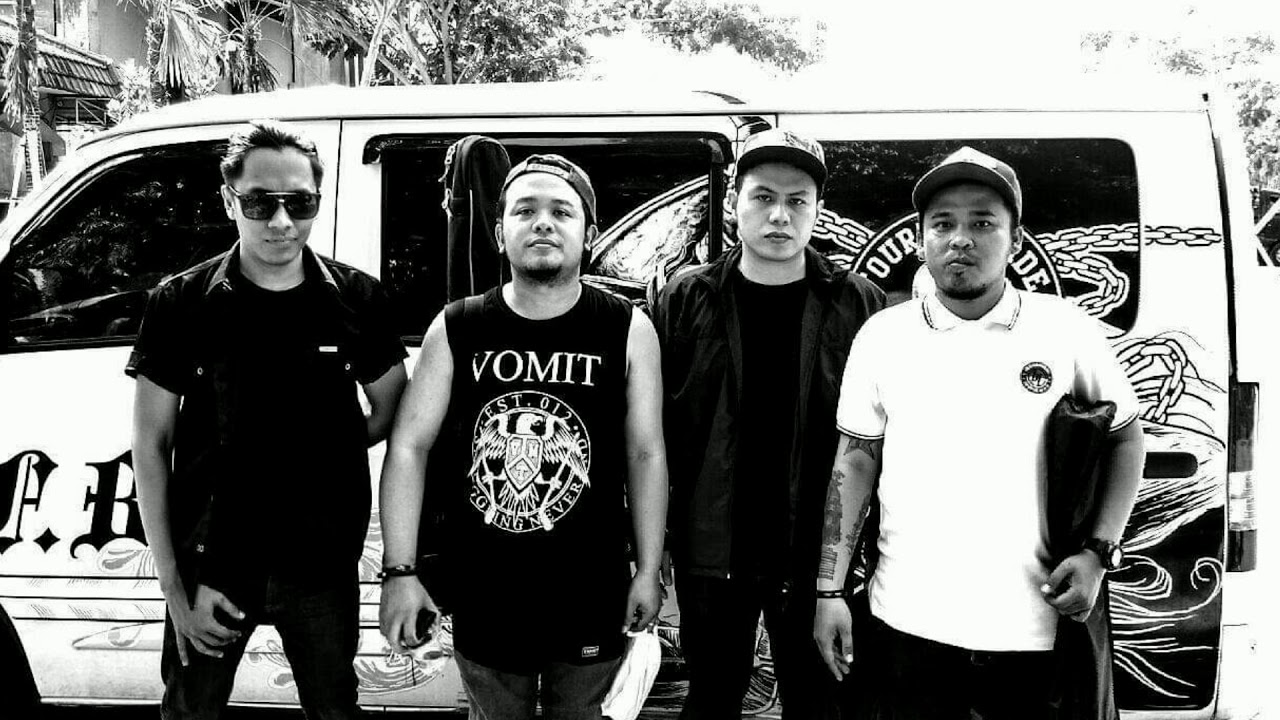 BRIGADE 07 ~ MENGEJAR MIMPI "LIRIK" - YouTube