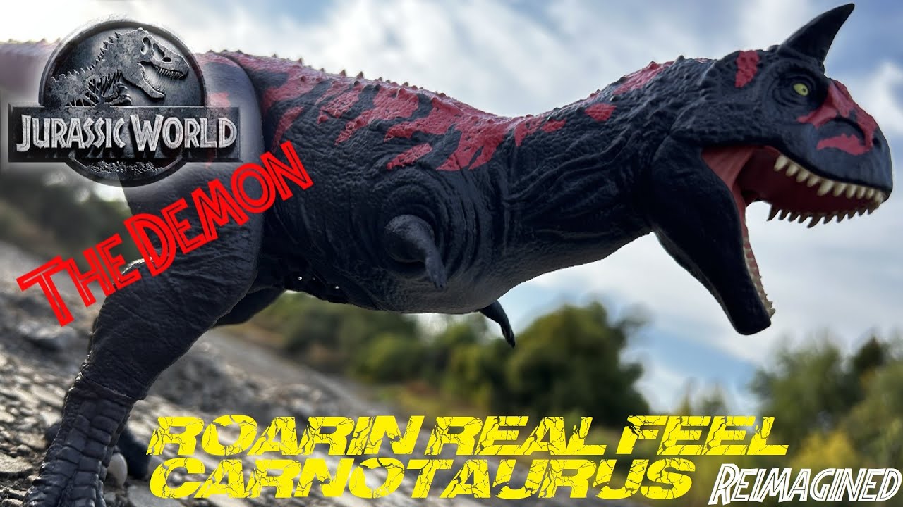 Jurassic World - Roarin Real Feel - Carnotaurus - YouTube