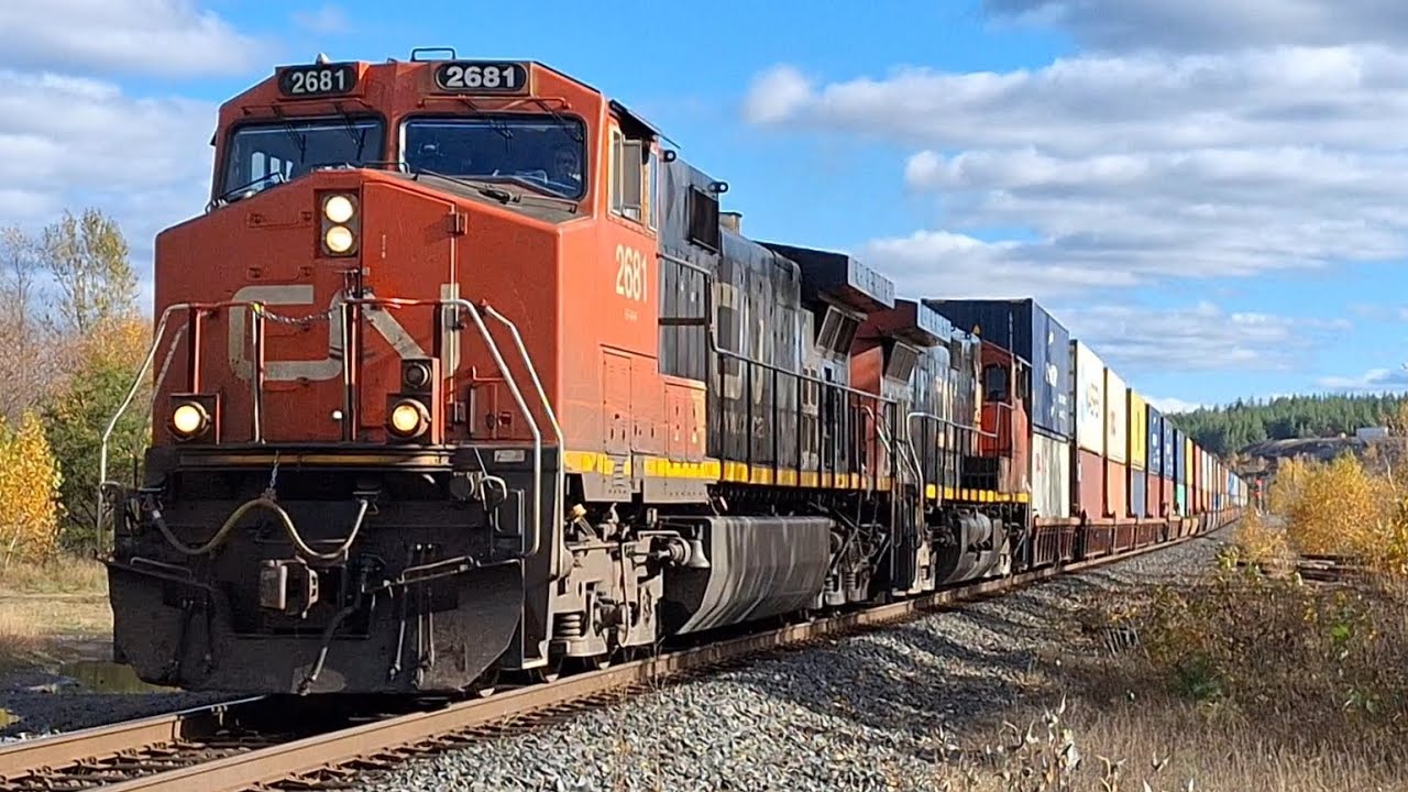 Do You Remember When THESE Locomotives Used To Lead Trains All The Time ...