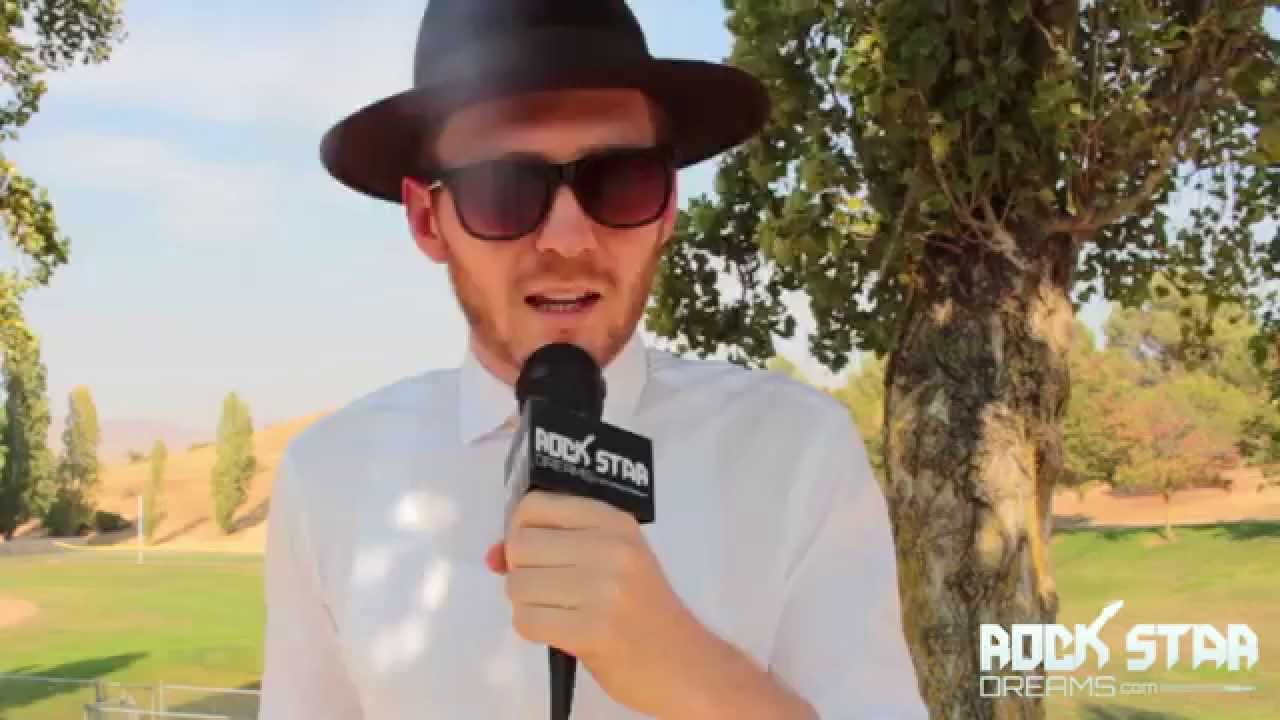Keeping It Dapper with Singer/Songwrtier Trevor Wesley - YouTube